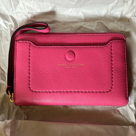 Marc Jacobs | Bags | Marc Jacobs Pink Zippy Wallet Wristlet | Poshmark